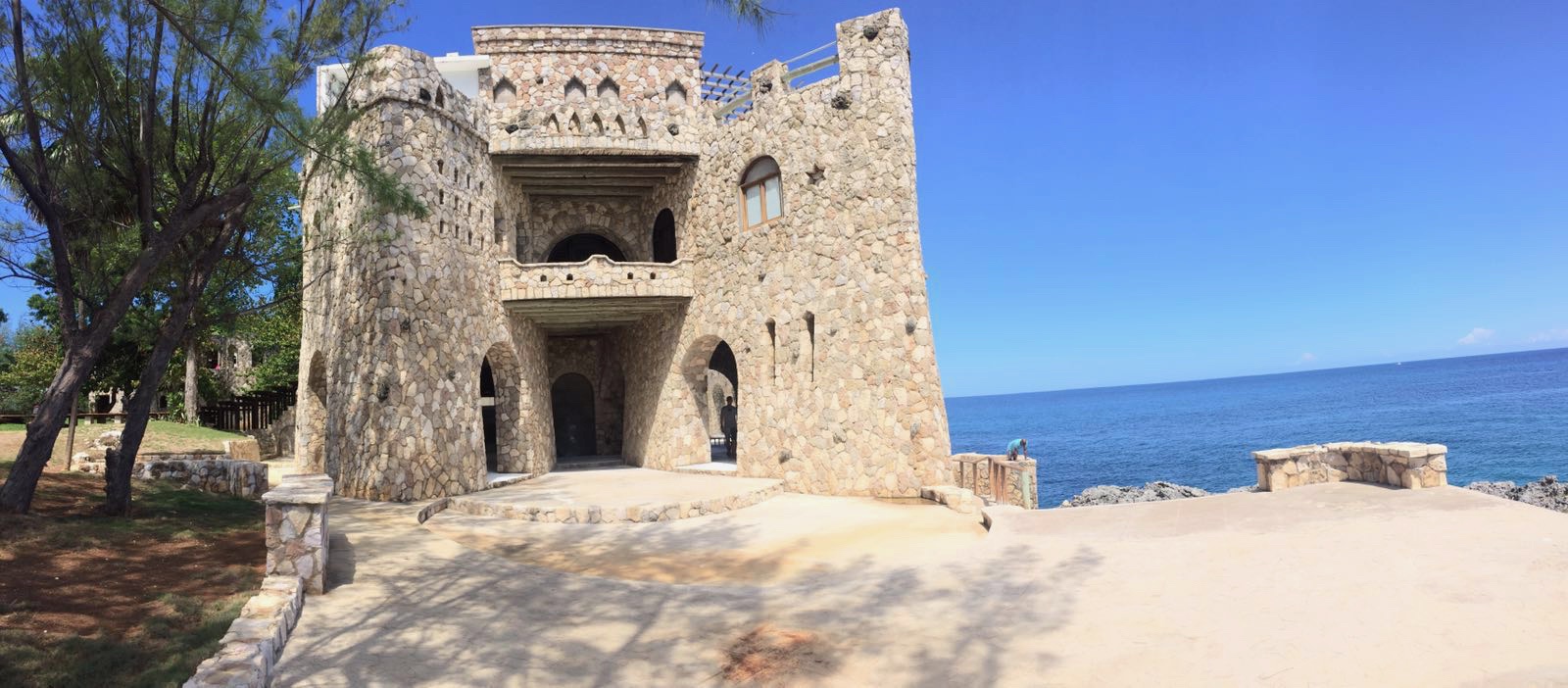 Escape to Paradise at Pattoo Castle Negril - Jamaica